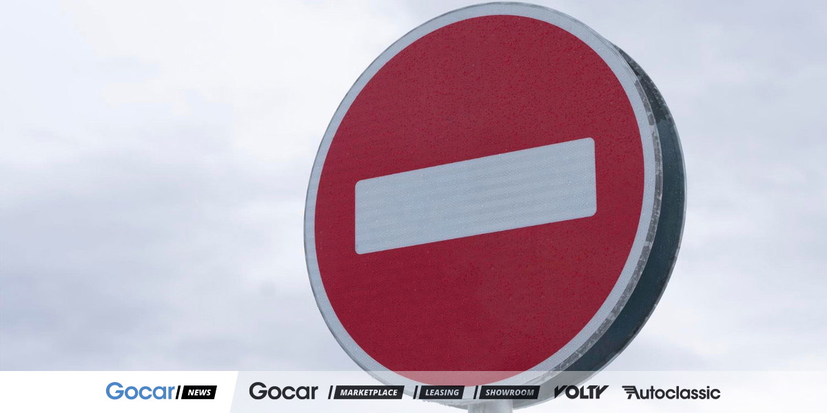 Achteruitrijden in eenrichtingsverkeer? Kijk uit v... | Gocar.be