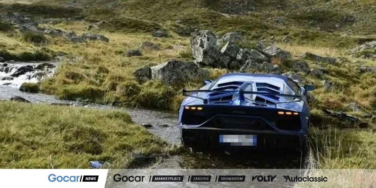 Man crasht Lamborghini van 840.000 euro… en rijdt... | Gocar.be