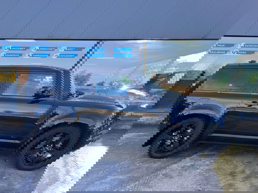 Tweedehands Land Rover Defender in stock in België