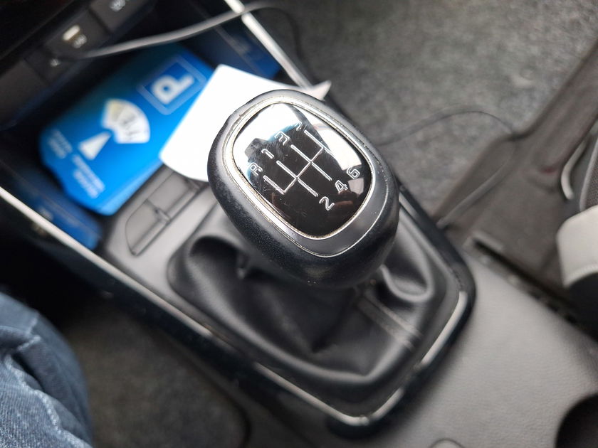 Tweedehands Kia Stonic in Braine-l'Alleud aan 12.000 € | Gocar.be